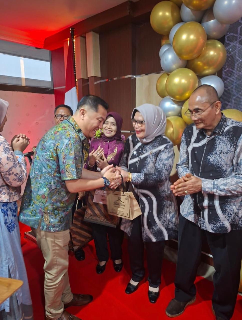 Pengantar Alih Tugas Hakim Tinggi Pengadilan Tinggi Riau – Pengadilan ...